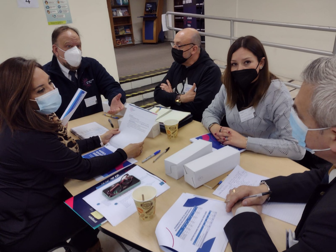 Socialización del Informe de Autoevaluación: más de 200 personas ...